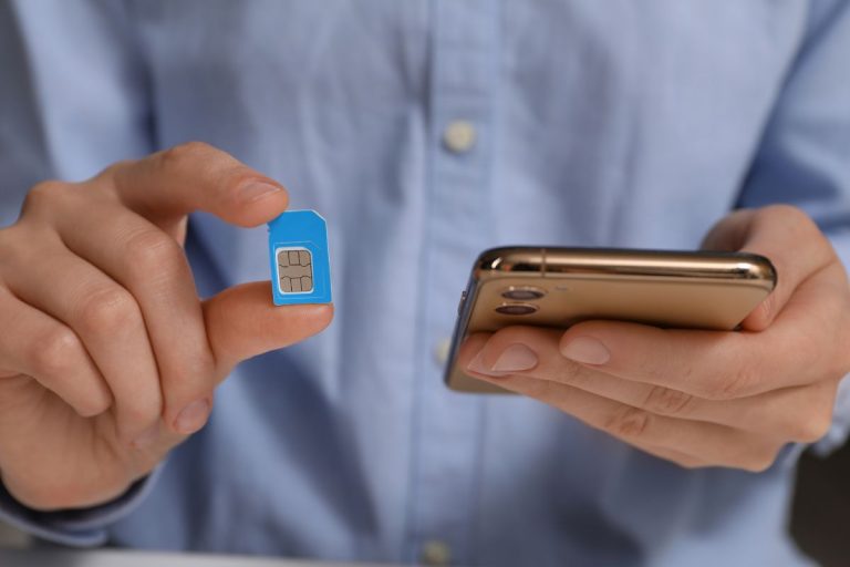 Claro SIM cards: Where to Buy & Prices for Peru Tourists 2025